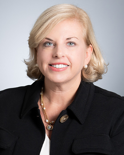 Nine Heersink staff members honored with 2024 Dean’s Excellence Awards ...