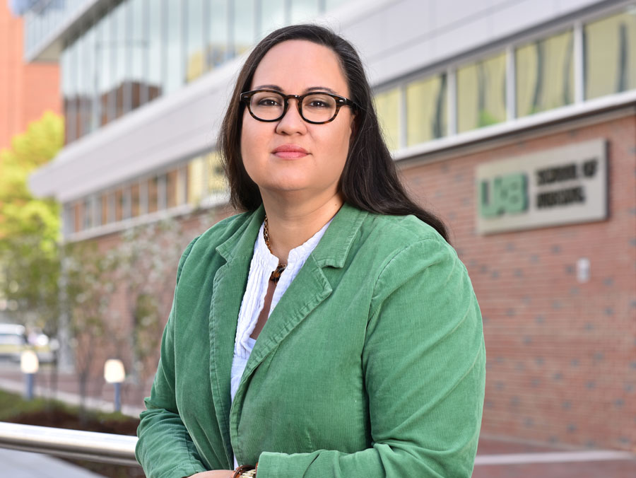 Johnson receives UAB President’s Excellence in Teaching Award - School ...