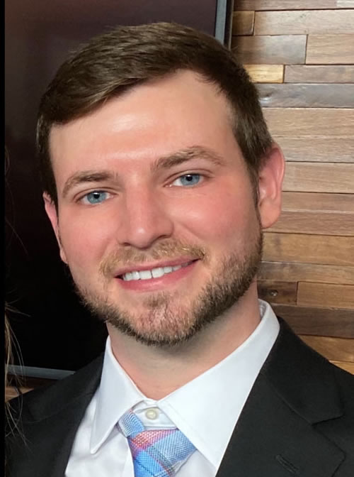 Alumnus named instructor of the year | School of Nursing News