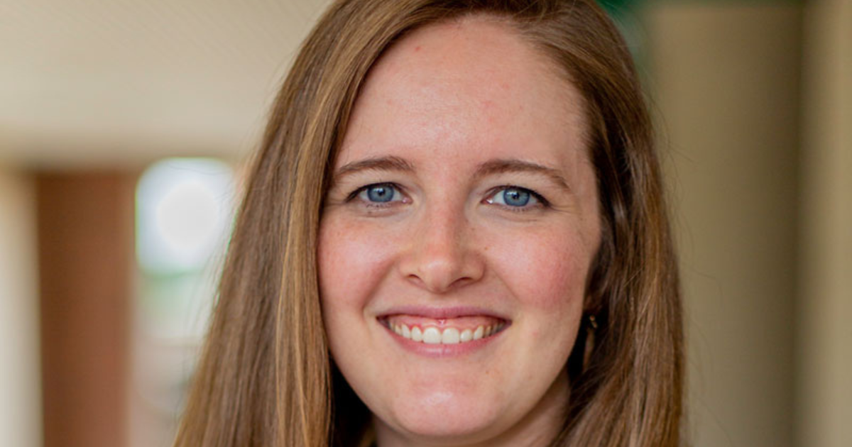 First-time study evaluates real-time contact lens comfort - School of ...