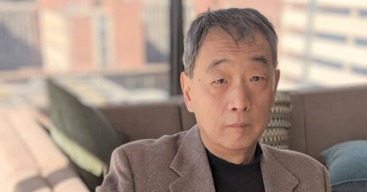 Liu retires after nearly two decades | School of Optometry